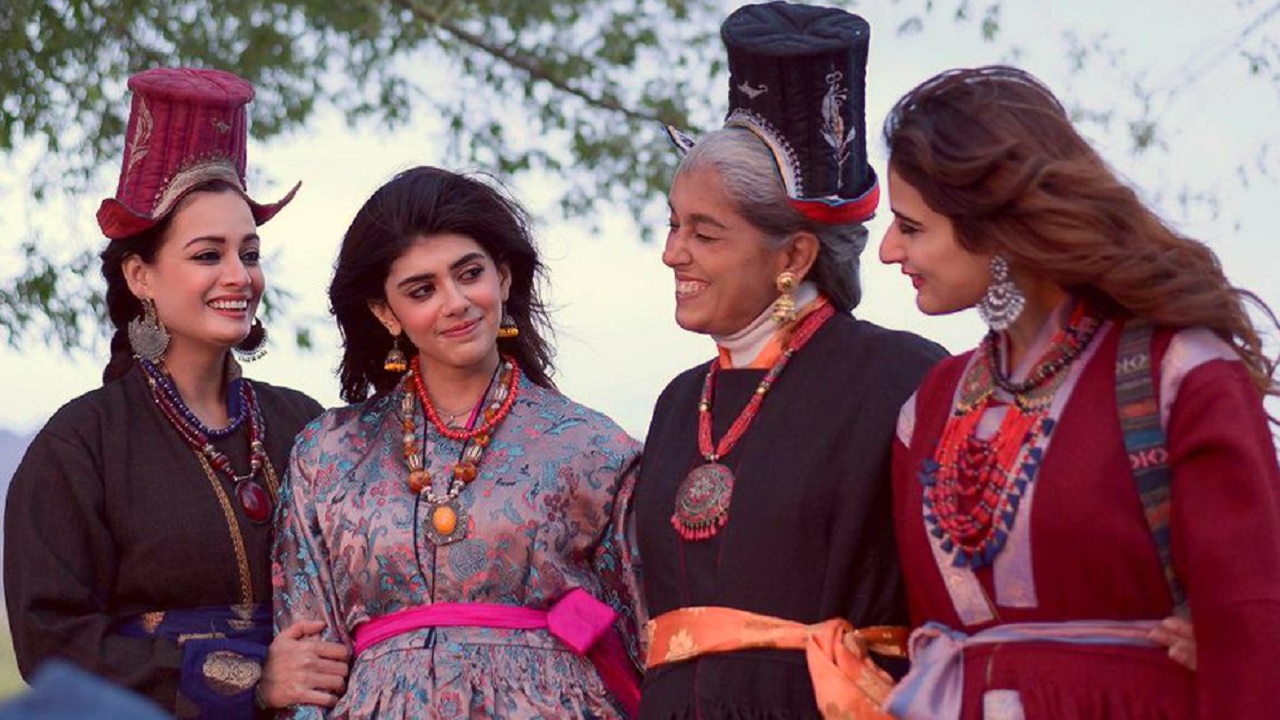 Dhak Dhak Movie Review: Ratna Pathak Shah, Fatima Sana Shaikh, Dia ...