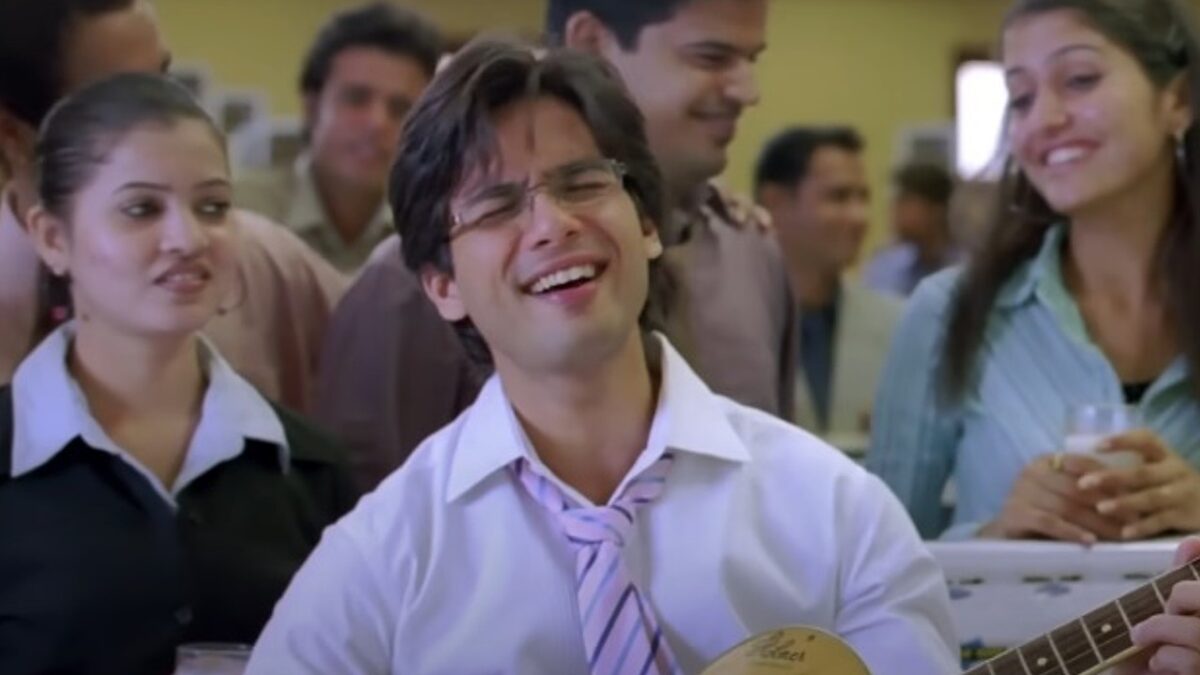 Jab We Met: Shahid Kapoor Reveals He Fought With The Makers To Wear ...