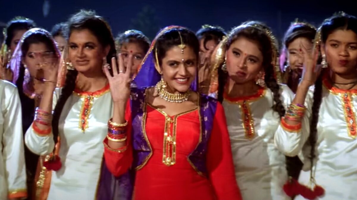 Mandira Bedi Recalls Her 'Terrifying' Experience Of Shooting For DDLJ's ...